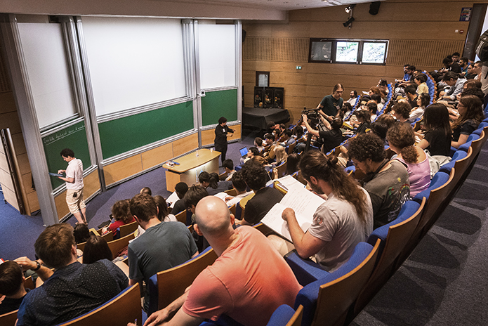 France’s IHES Provides a Haven for Mathematics and Theoretical Physics ...